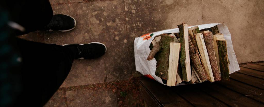 Top 7 Best Firewood Carriers in 2021 - Landscape Fix